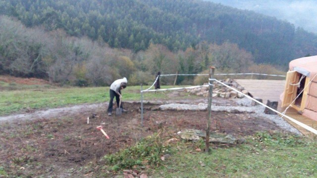 Beginner’s Land Art; we built a pathway | kellymariemcewan